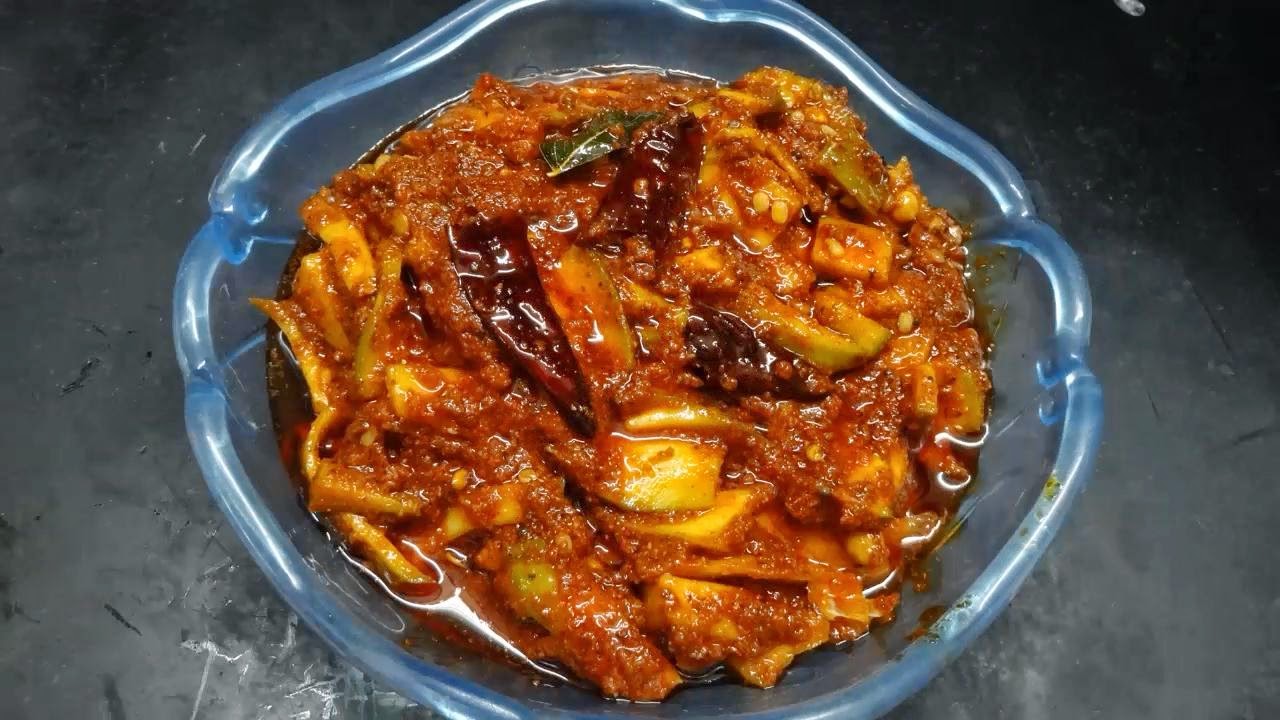 Grated Mango Pickle / Mamidi Thurumu Pachadi | Recipe Table